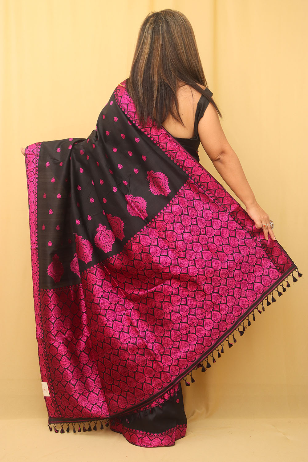 Black Handloom Assami Pat Silk Saree - Luxurionworld