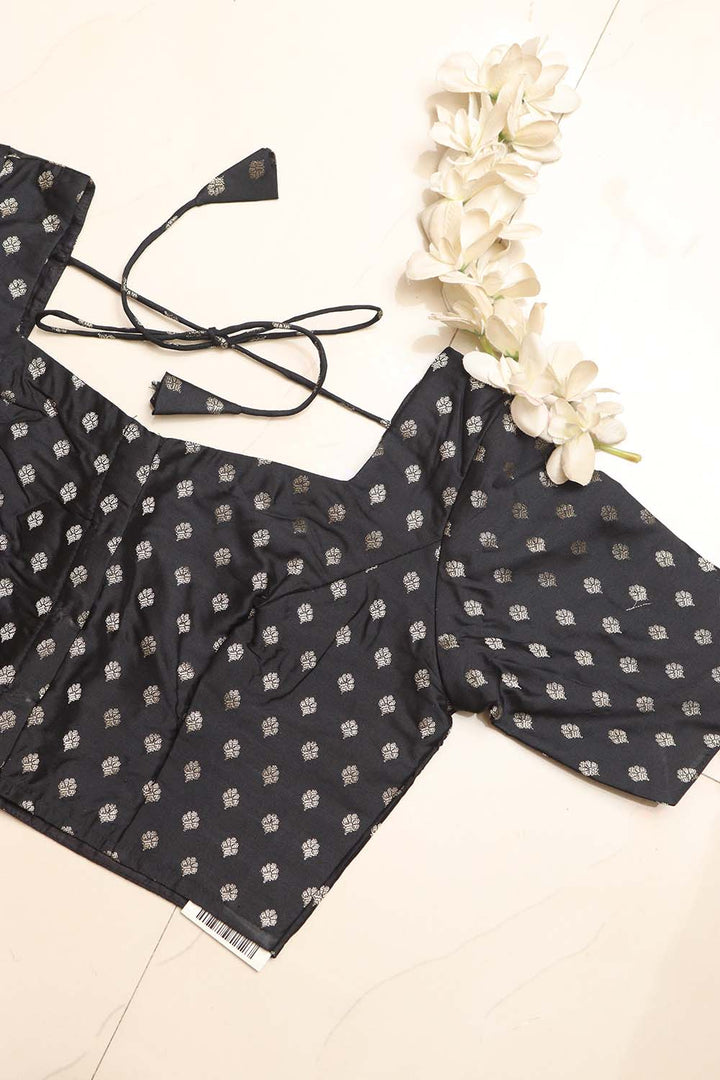 Buy Designer Blouses (ब्लाउज) for Women Online at Best Price