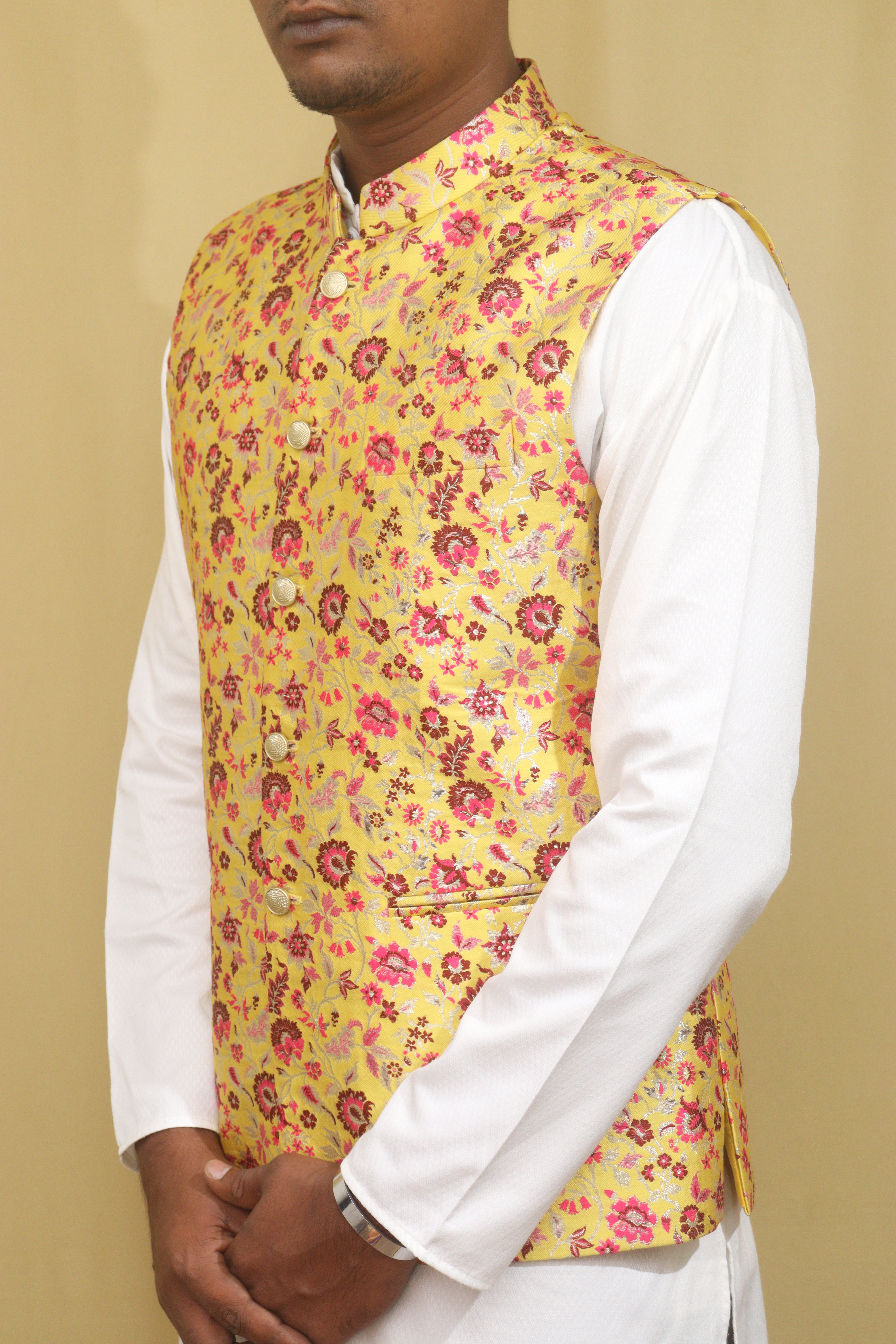 Get 20% Off on Yellow Banarasi Silk Meenakari Floral Jacket