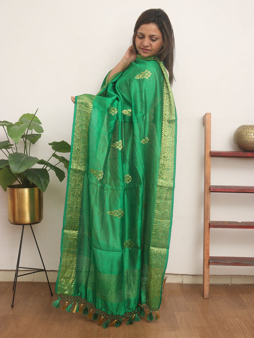 Stunning Green Handloom Banarasi Chiniya Silk Dupatta - Exquisite Boota ...