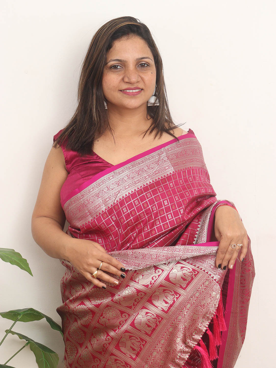 Get 20% Off on Pink Kanjeevaram Silk Checks Saree